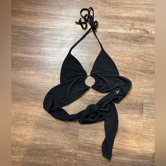 PrettyLittleThing | Tops | Halter Oring Top | Poshmark